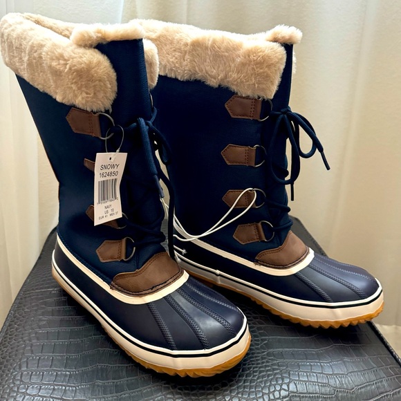 JBU | Shoes | Tall Duck Boot In Navy With Brown Accents Ivory Faux Fur ...